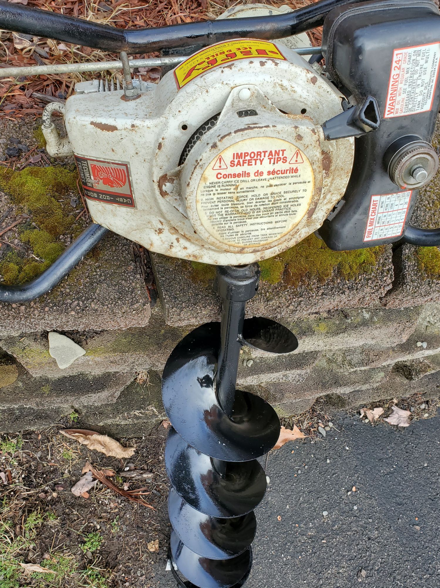 JIFFY ICE FISHING ICE AUGER